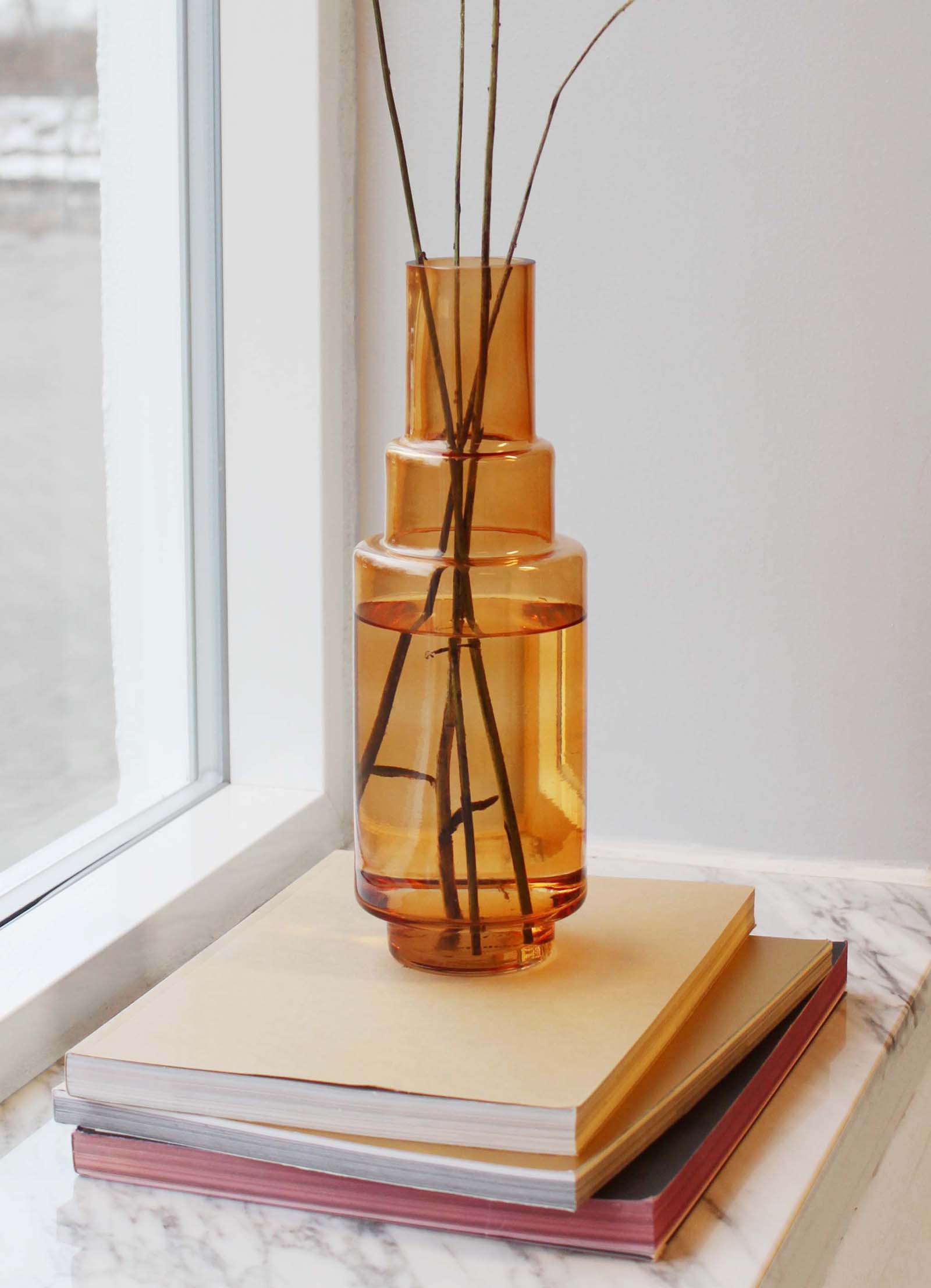 Layer Vase 01, amber