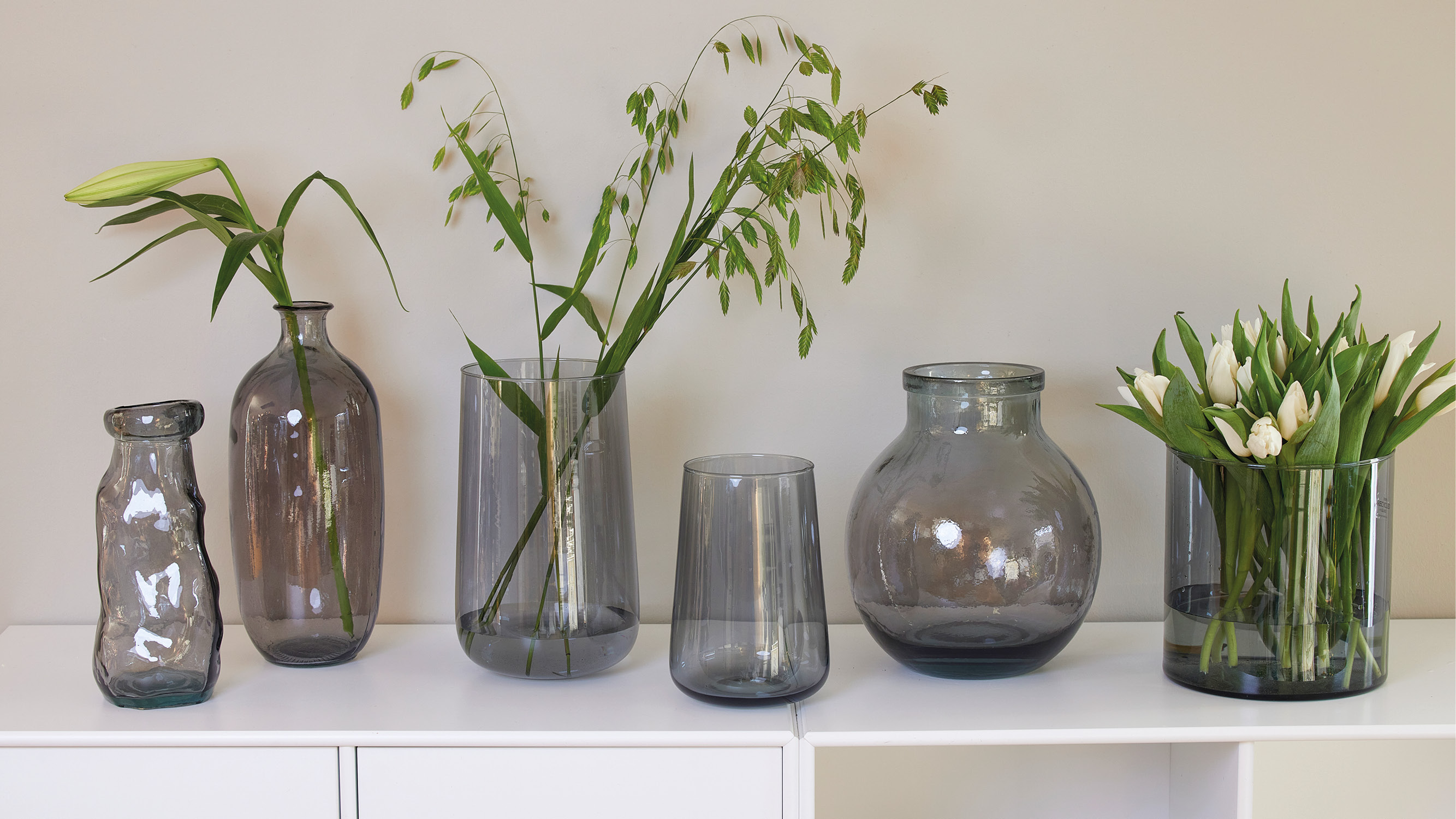 Beautiful vases in 100% recycled glass